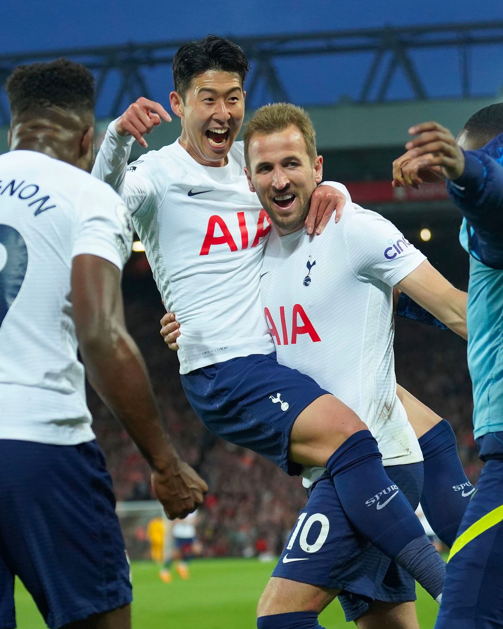 손흥민, EPL 7시즌 연속 두 자릿수 득점